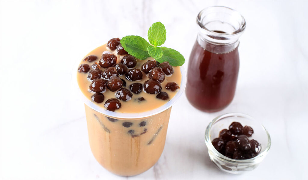 Boba Terbuat dari Apa? Inilah Bahan dan Proses Pembuatannya